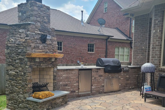 4 Reasons Why You Should Have an Outdoor Kitchen | Superior Outdoor Spaces